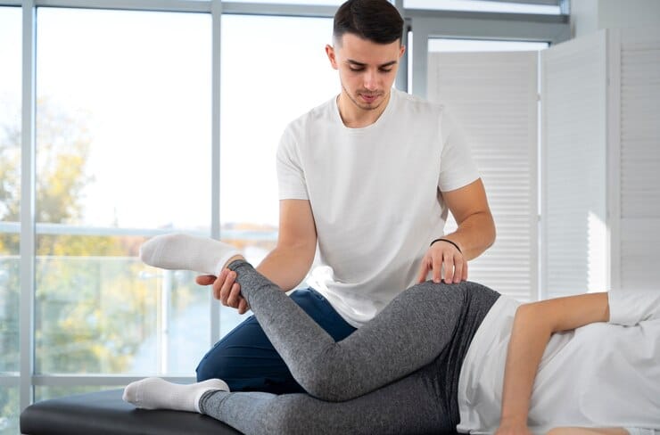 JOINT MOBILIZATION & MANIPULATIONS - Aim Physiotherapy and Wellness